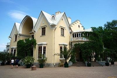 Alexandria Cottage in St. Peterburg, Russia - Guide For You Tours