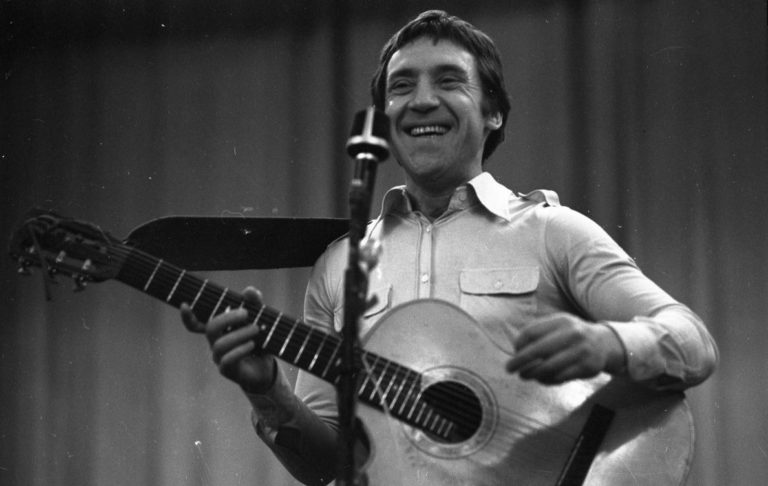 Unknown Photos of Vladimir Vysotsky are represented in Saint Petersburg ...